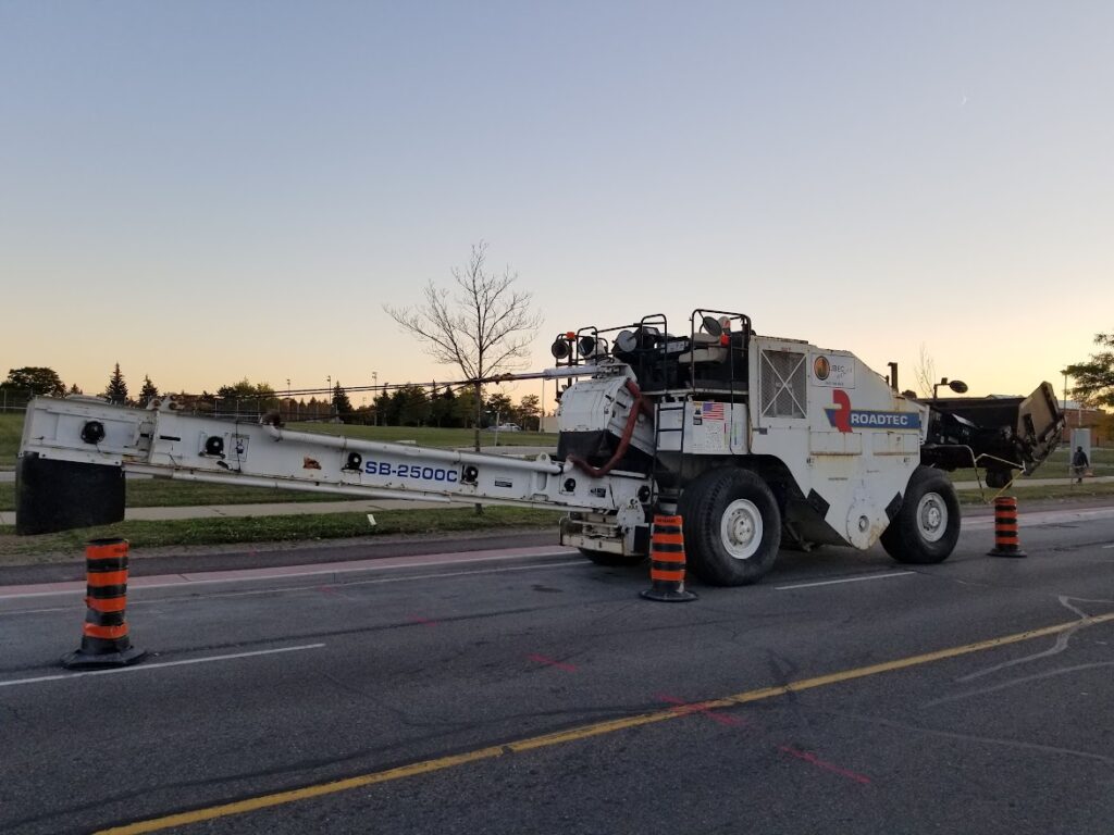 Roadtec SB-2500C Material Transfer Vehicle – JBEC | Johnstone Brothers ...